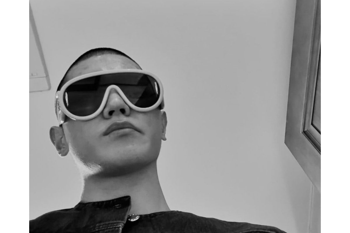 Taeyong NCT Resmi Masuk Dinas Militer Sebelumnya, Posting Foto Kepala ...