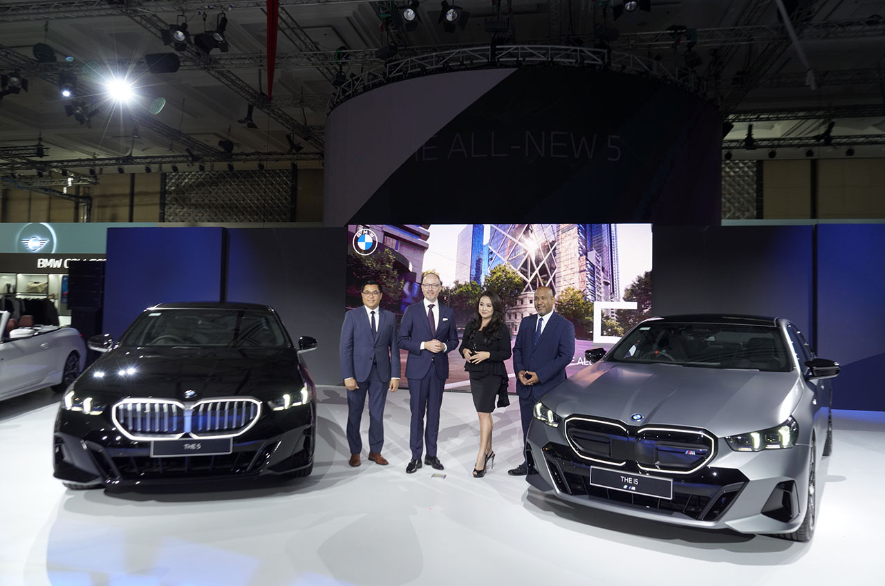 GIIAS 2024: BMW Perkenalkan Seri 5 dan Seri 4 Terbaru, serta Plug-In ...