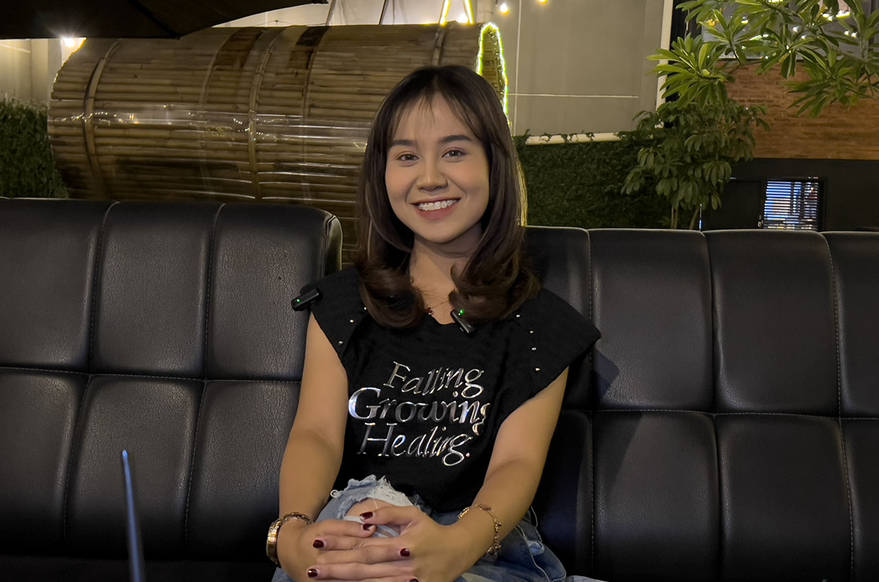 Mayang Lucyana Terima Hadiah iPhone 15 dari Andrean, Penyanyi yang ...