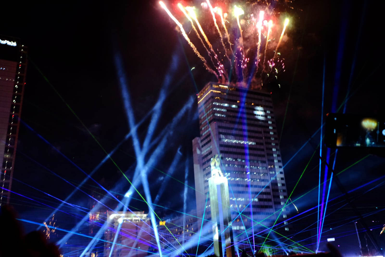 Perayaan Tahun Baru 2025 di Bundaran HI jakarta - Xpose Indonesia