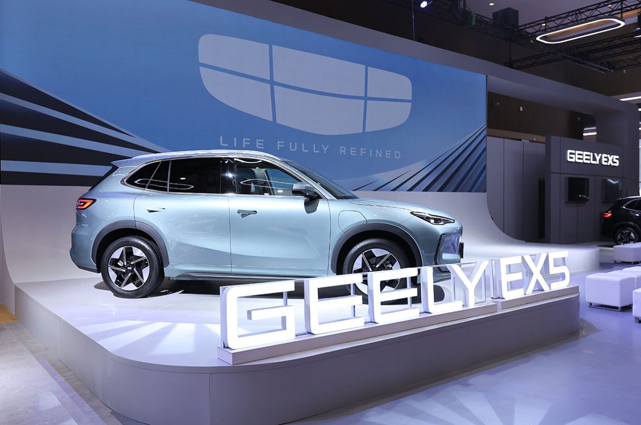Geely EX5 Luncurkan Harga Resmi di IIMS 2025, Hadirkan SUV EV Premium ...